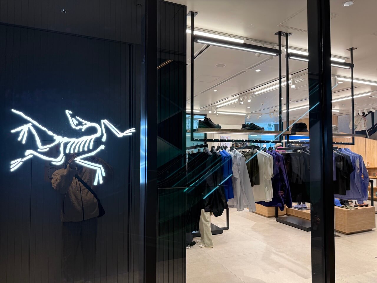 アークテリクスが札幌・4PLAに開店！道内初の本格上陸の施設あり【2025/4/25】 | まるっと円山